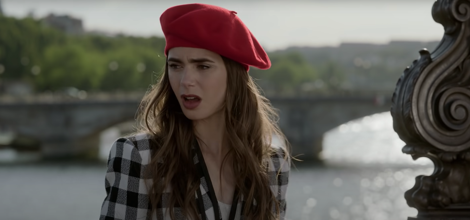 Emily in Paris : pourquoi la série Netflix ne plaît pas aux élus de la ...
